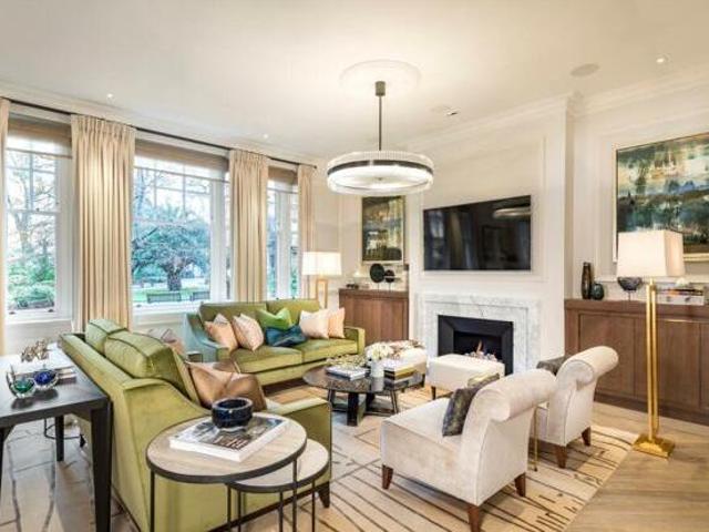 3 Bedroom Flat For Sale In Mayfair, London