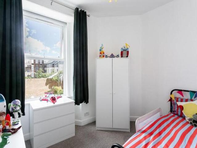 3 bedroom flat for sale in Mentone Avenue, Edinburgh, EH15