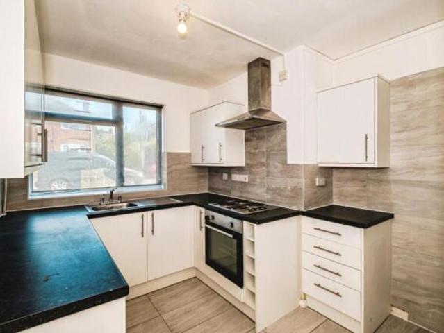 3 bedroom flat for sale in Mendip Road, Worthing, West Sussex, BN13