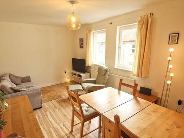 3 bedroom flat for sale in Minerva Way Cambridge CB4