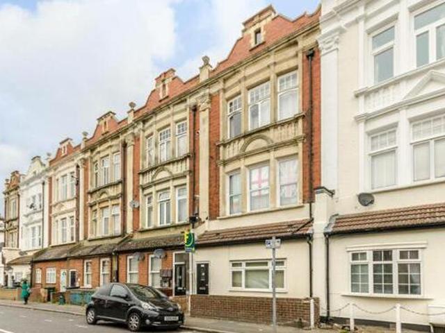 3 Bedroom Flat For Sale In Mitcham