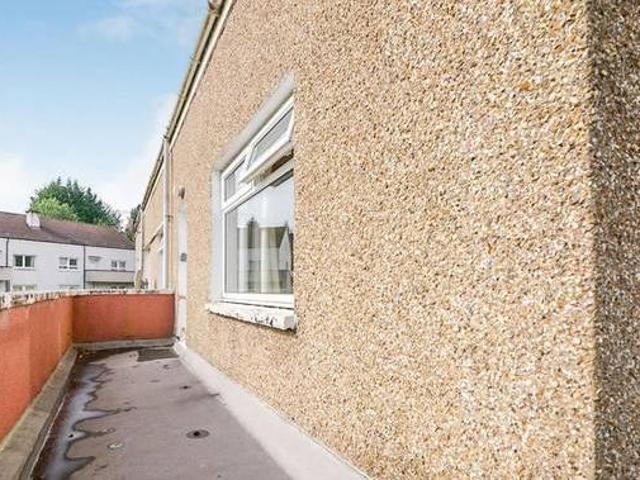 3 bedroom flat for sale in Muirdykes Road Glasgow G52 G52