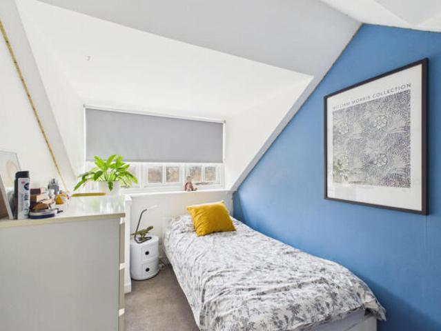3 bedroom flat for sale in Newbridge Hill, Newbridge, Bath, BA1