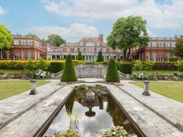 3 Bedroom Flat For Sale In North End Way, London