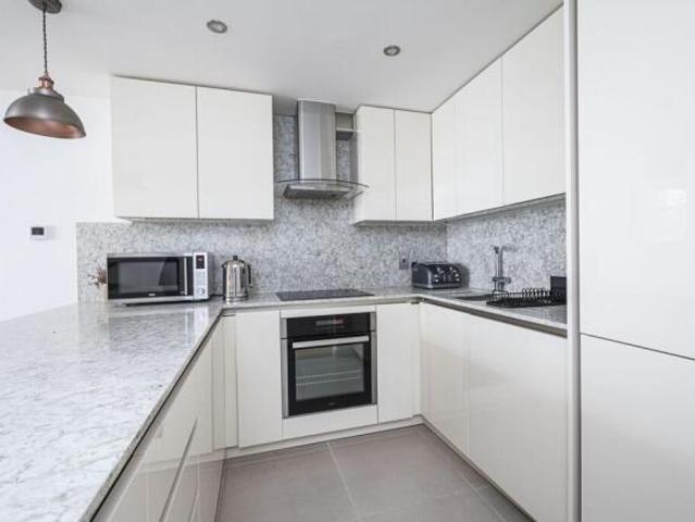 3 bedroom flat for sale in Old Street, London, EC1V