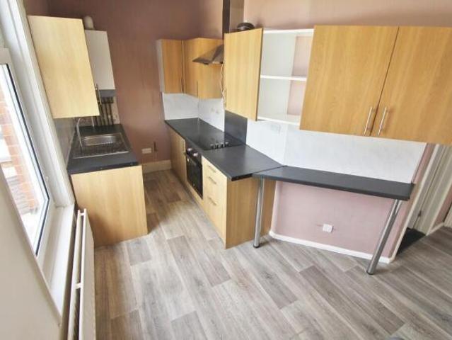 3 bedroom flat for sale in Oriel Road, North End, PO2