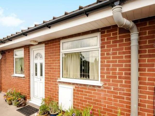 3 Bedroom Flat For Sale In Oxfordshire