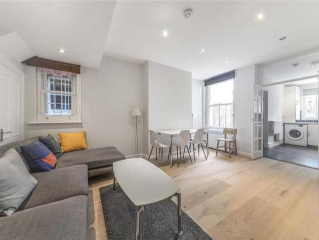 3 bedroom flat for sale in Palace Road, London, SW2