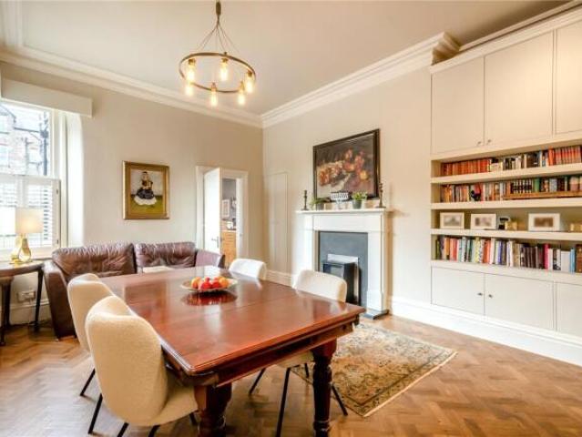 3 bedroom flat for sale in Park Avenue, Harrogate, North Yorkshire, HG2