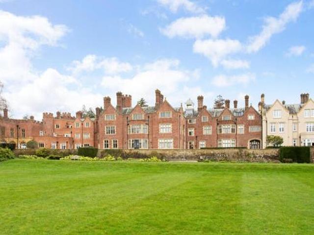 3 Bedroom Flat For Sale In Penshurst