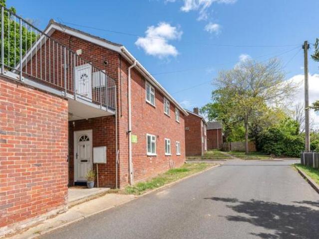 3 bedroom flat for sale in Peterkin Road, Norwich, NR4