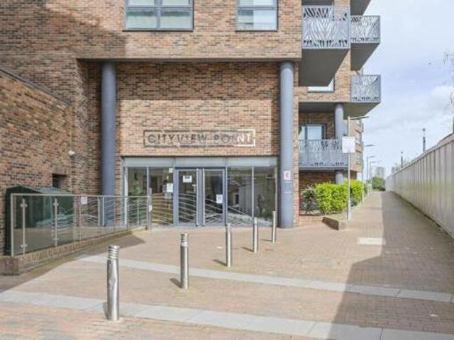 3 Bedroom Flat For Sale In Poplar, London