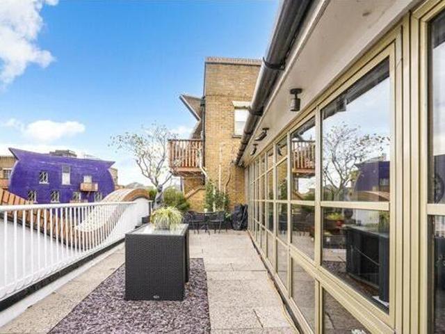 3 Bedroom Flat For Sale In Queen Elizabeth Street