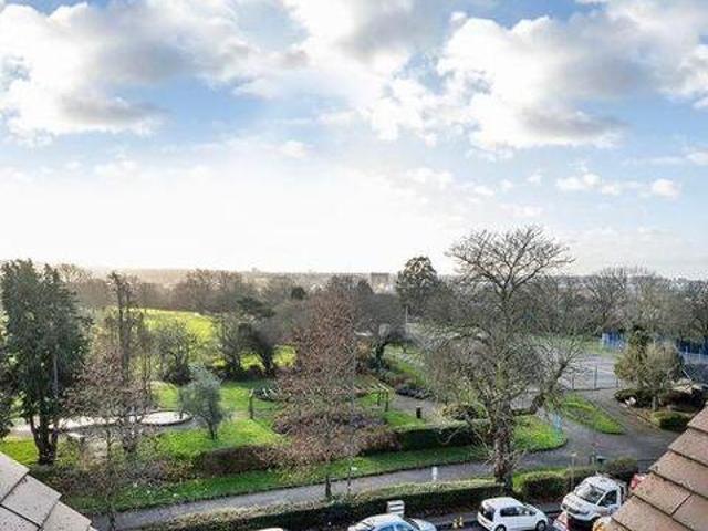 3 Bedroom Flat For Sale In Queens Road