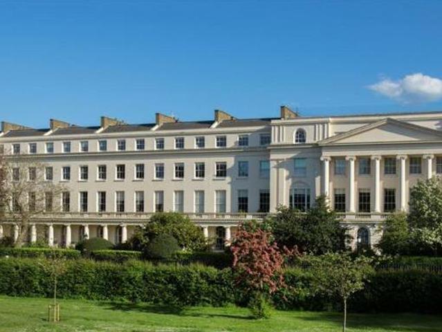 3 Bedroom Flat For Sale In Regent’s Park