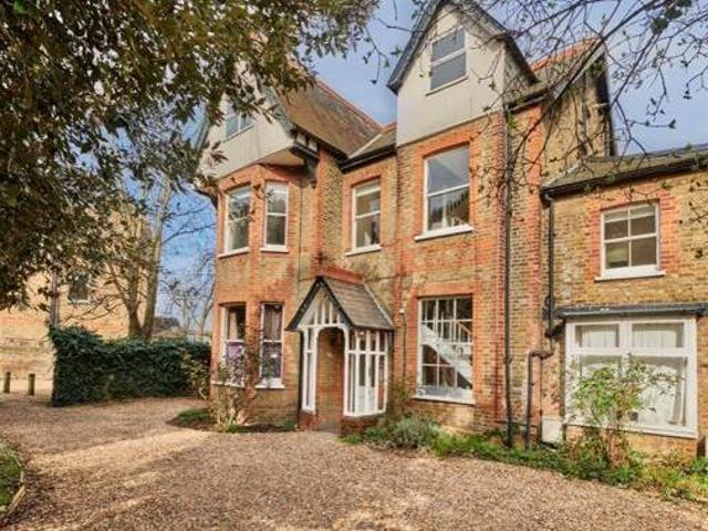 3 Bedroom Flat For Sale In Richmond