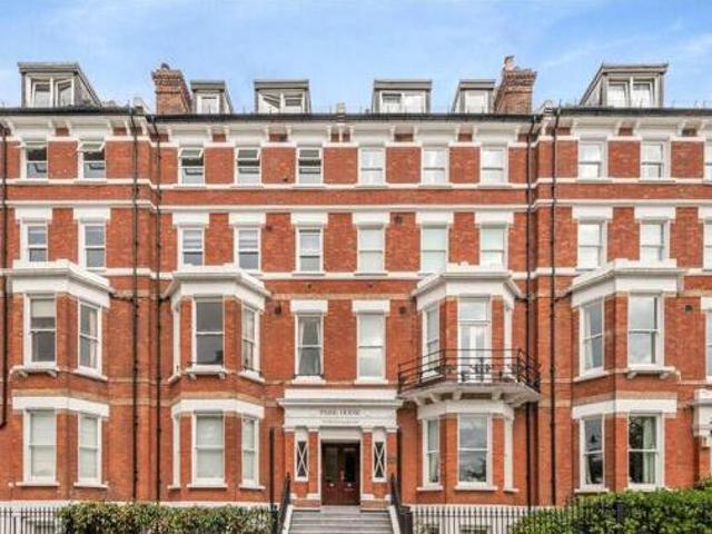 3 Bedroom Flat For Sale In Richmond Hill