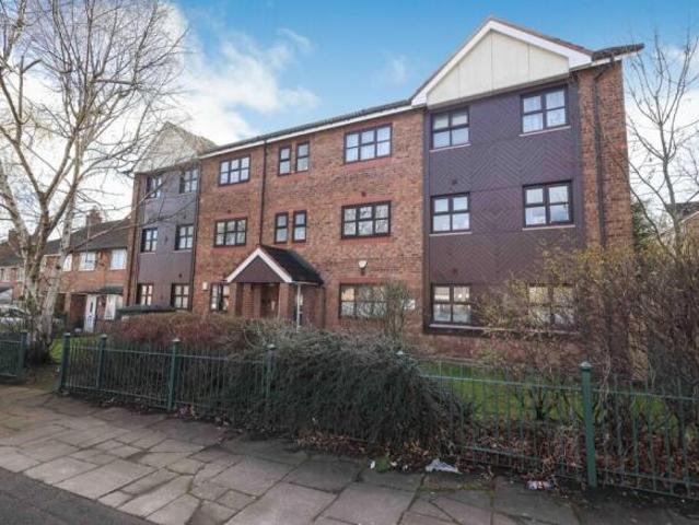 3 bedroom flat for sale in Riddfield Road, Birmingham, B36