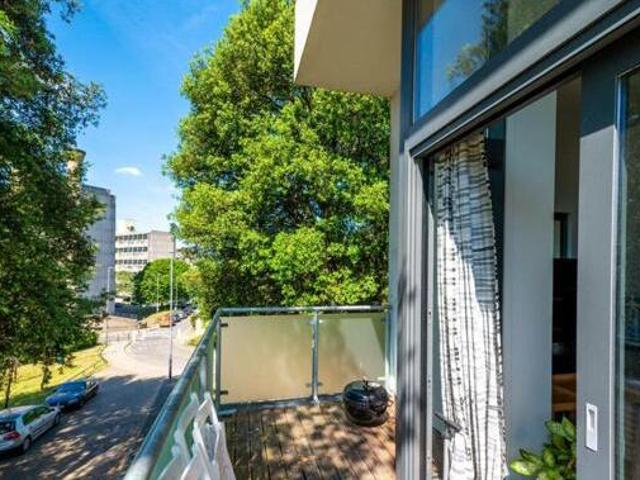 3 Bedroom Flat For Sale In Roehampton, London