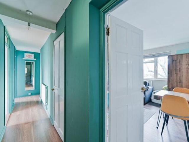 3 bedroom flat for sale in Roupell Road, Tulse Hill, London, SW2