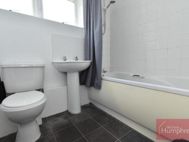 3 bedroom flat for sale in Russet Grove, Eaton, NR4