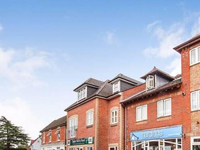 3 bedroom flat for sale in Shore RoadWarsashSouthamptonSO31 9DW SO31