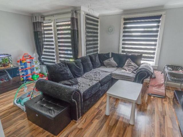 3 bedroom flat for sale in Silverfir Street, Glasgow, G5