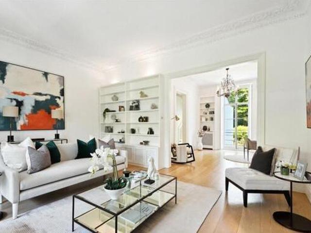 3 Bedroom Flat For Sale In South Kensington, London
