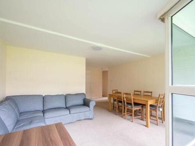 3 Bedroom Flat For Sale In Southfields, London