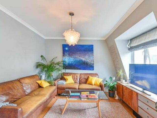 3 Bedroom Flat For Sale In St James´s Park, London