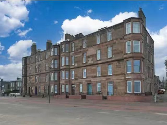 3 bedroom flat for sale, Promenade, Portobello, Edinburgh, EH1.