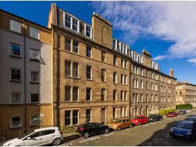 3 bedroom flat for sale, South Oxford Street, Newington, Edinb.