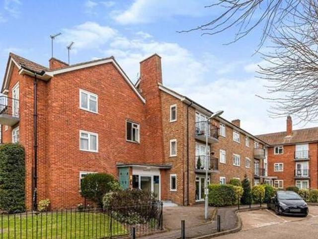 3 Bedroom Flat For Rent In 5 Berrylands Road, Surbiton