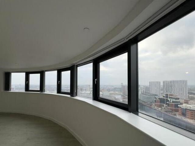 3 Bedroom Flat For Rent In 65 Furness Quay, Salford