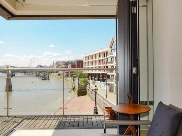 3 Bedroom Flat For Rent In 8 High Timber Street