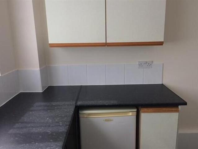 3 bedroom flat for rent in 8/Albany Court, CV1