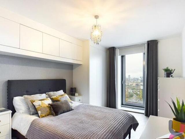 3 Bedroom Flat For Rent In 9 Michigan Avenue, Salford