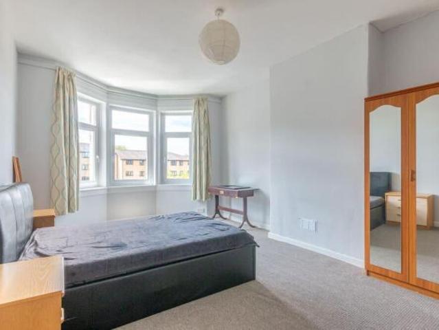 3 bedroom flat for rent in 0376L Learmonth Avenue, Edinburgh, EH4 1BT, EH4