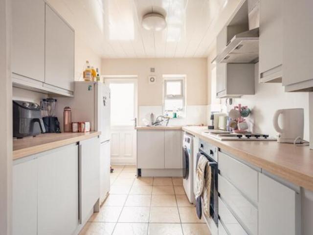 3 bedroom flat for rent in £125pppw Warwick Street, Newcastle Upon Tyne, and Wear, NE6 5AR, NE6