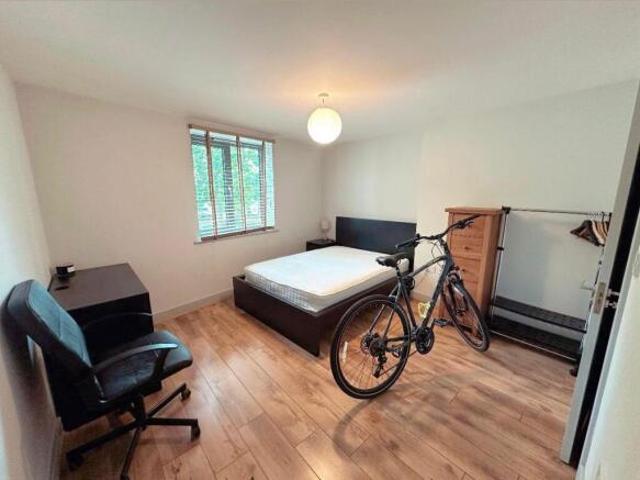 3 bedroom flat for rent in 15 Park ViewMarston RoadSt ClementsOxford, OX4