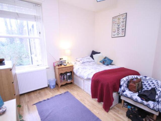 3 bedroom flat for rent in 19, Flat 3 Cathcart Hill, Tufnell Park, N19
