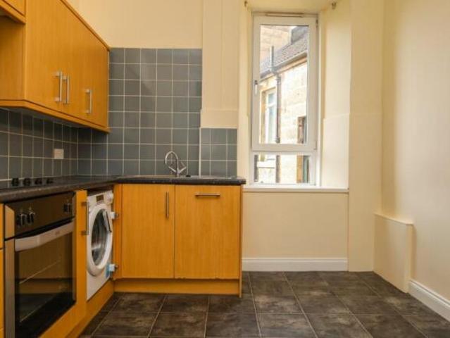 3 bedroom flat for rent in 200 Hyndland Road, Flat 3/2, Glasgow, G12 9EP, G12