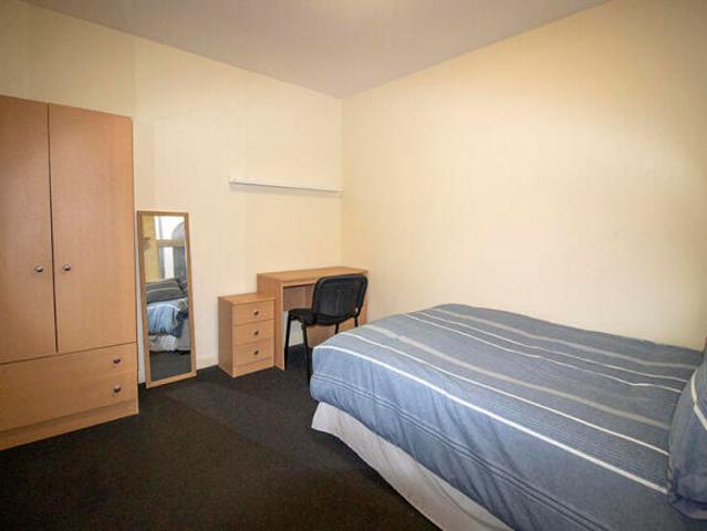 3 bedroom flat for rent in 243a Mansfield Road, Nottingham, NG1 3FT, NG1