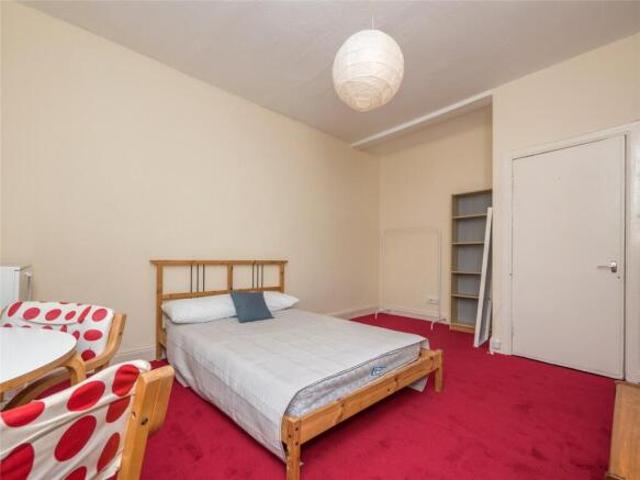3 bedroom flat for rent in 2f2 Canongate, Royal Mile, Edinburgh, EH8