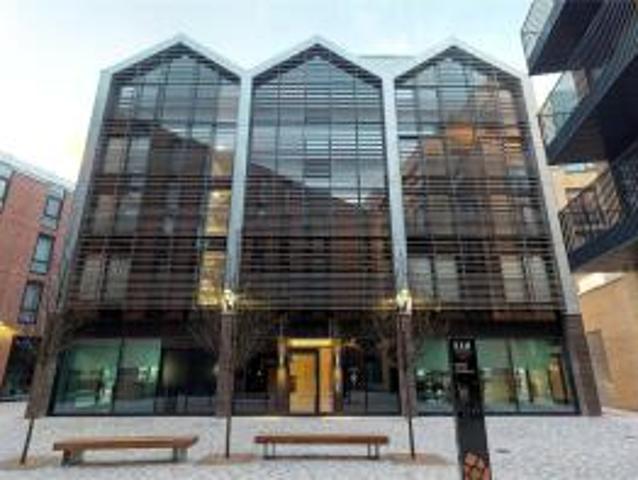 3 bedroom flat for rent in 3 Drapers Yard, London, SW18