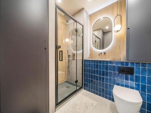 3 bedroom flat for rent in Telcon Way, Greenwich, SE10