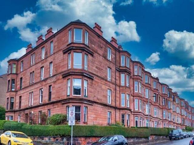 3 Bedroom Flat For Rent In Thornwood, Glasgow