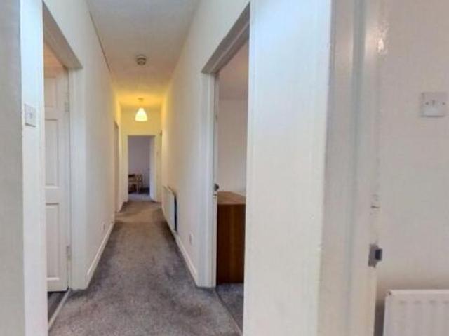 3 bedroom flat for rent in Thornwood Drive, Glasgow, G11