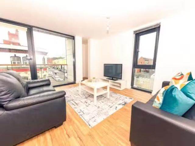 3 bedroom flat for rent in The Courtyard, 3 Stanhope St, Liver.