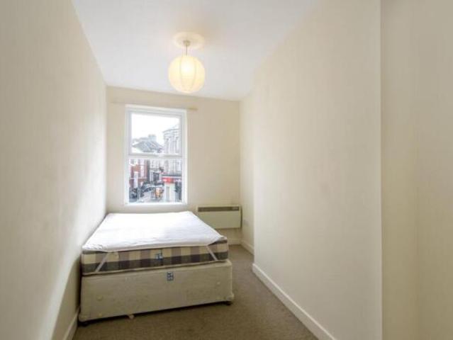 3 bedroom flat for rent in The Triangle, BH2